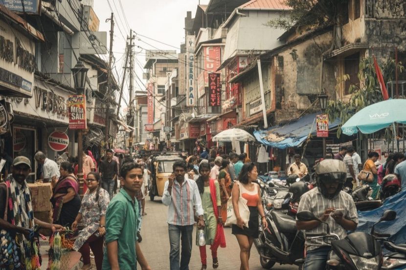 A experiência de viajar de comboio pela Índia | IATI Seguros